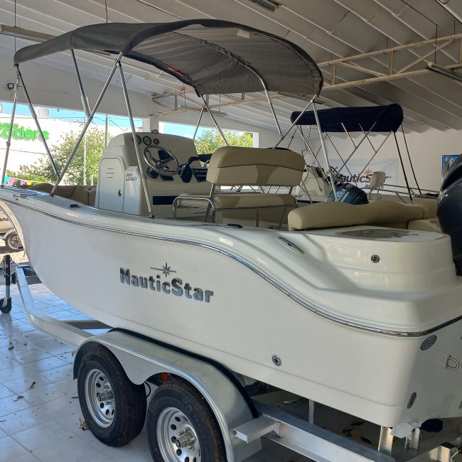 NAUTIC STAR 2102 LEGACY 2022 – Marina Sureste